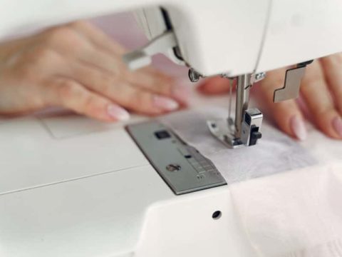 Do Sewing Machine Needles Get Dull? (Explained!)