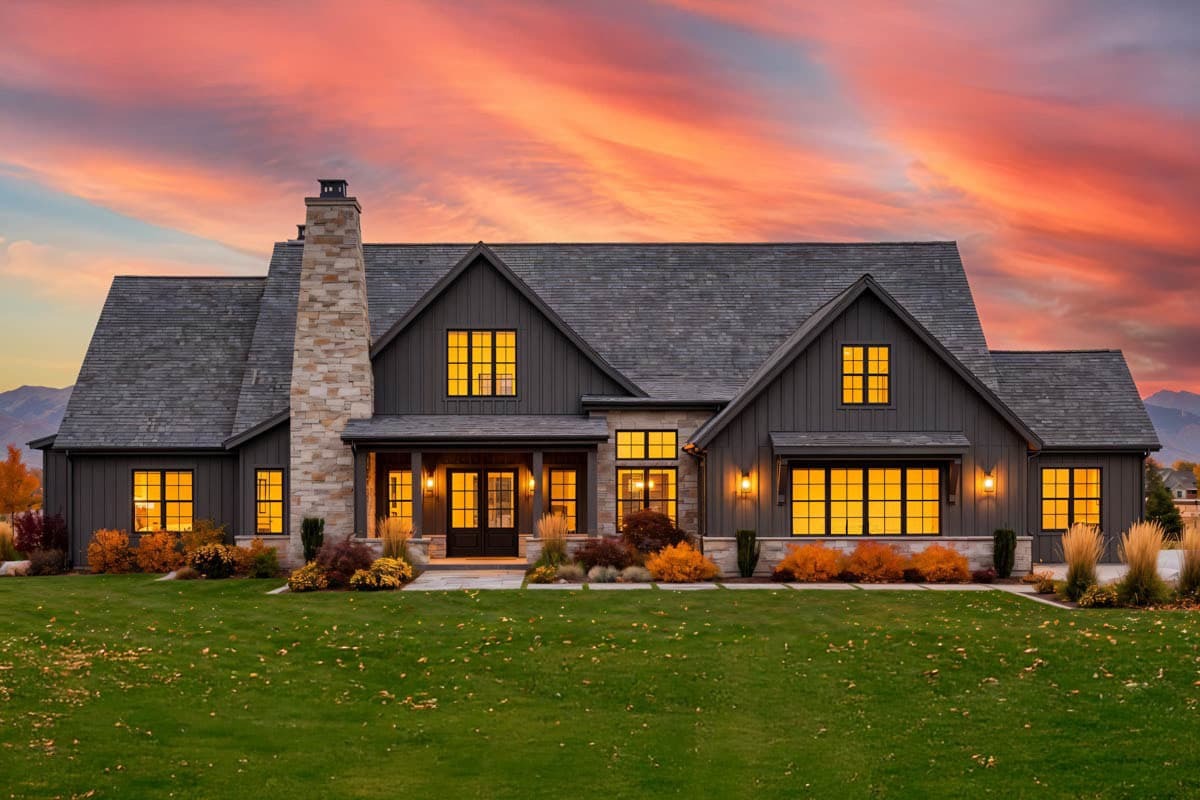 Luxurious 4-Bedroom 1-Story Modern Farmhouse with Spacious 3-Car Garage ...